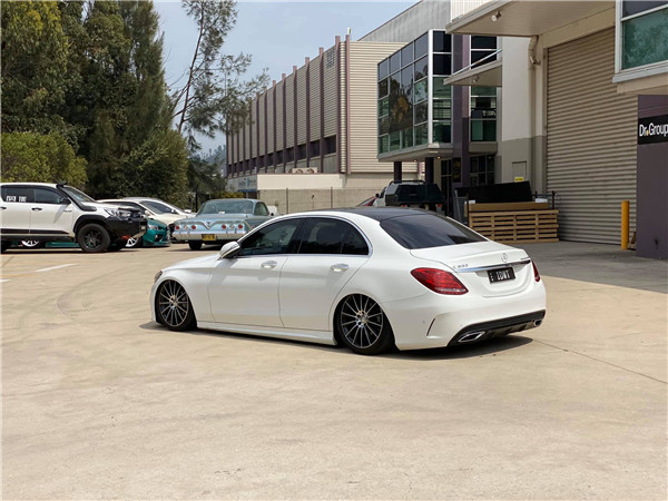 气动避震李洋分享来自澳大利亚奔驰C级W205施工AIRBFT气囊减震改装案例_搜狐汽车_搜狐网