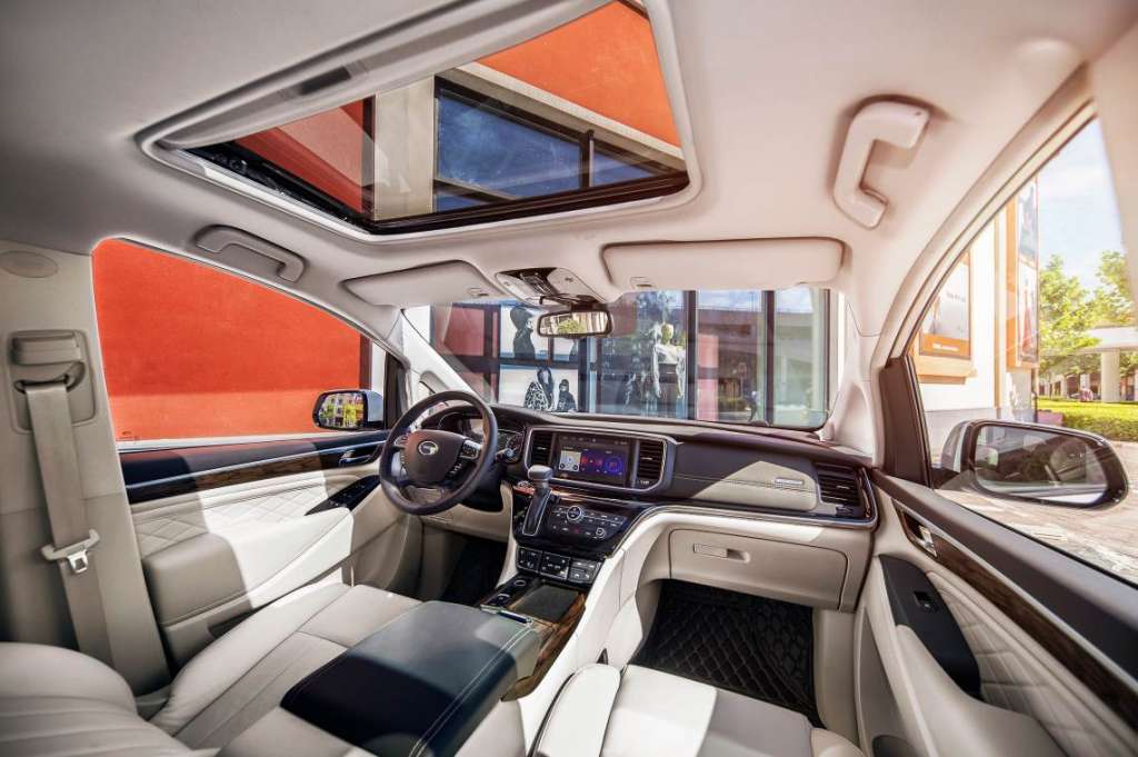 中国豪华商务MPV广汽造 传祺GM8大师版上市售23.98万起_搜狐汽车_搜狐网