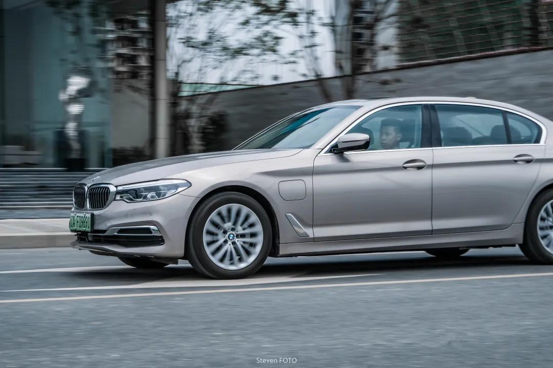 想买530Li的不妨考虑一下530Le，用车体验直线上升_搜狐汽车_搜狐网