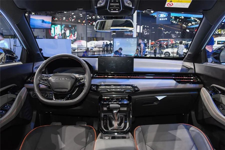 8.78万起，配1.5T+模拟8速CVT，新宝骏RS-3哪款更值得买？_搜狐汽车_搜狐网