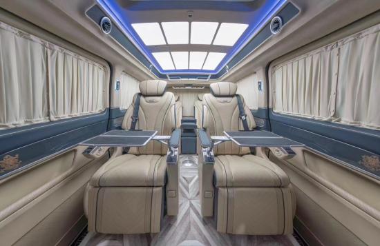 2020款奔驰V级V260巴博斯版性能自不必说，改装内饰拼接色时尚_搜狐汽车_搜狐网