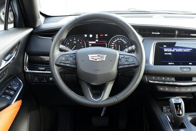 开完本田URV，又花33万开凯迪拉克XT4，问及档次，车主：差距明显_搜狐汽车_搜狐网