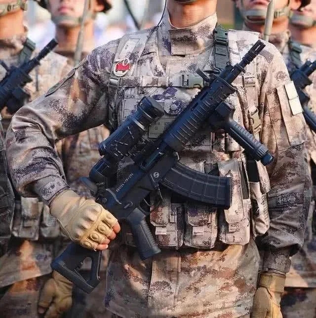 新型精确射手步枪列装：QBU-191颜值高，带wifi厉害了_步兵班