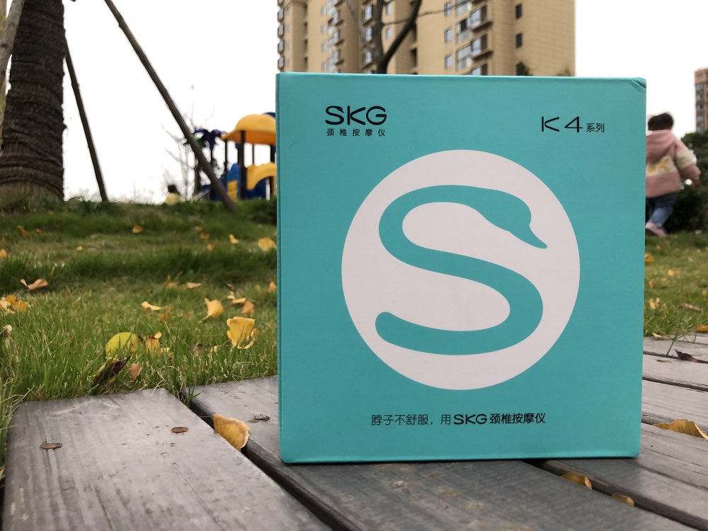 SKG K4颈椎按摩仪体验：四挡模式+十档力度，解放颈椎压力_工作