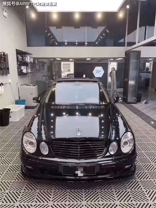 AIRBFT李洋介绍 BENZ W211气压减震低姿态改装个性奢华的灵魂演绎_搜狐汽车_搜狐网