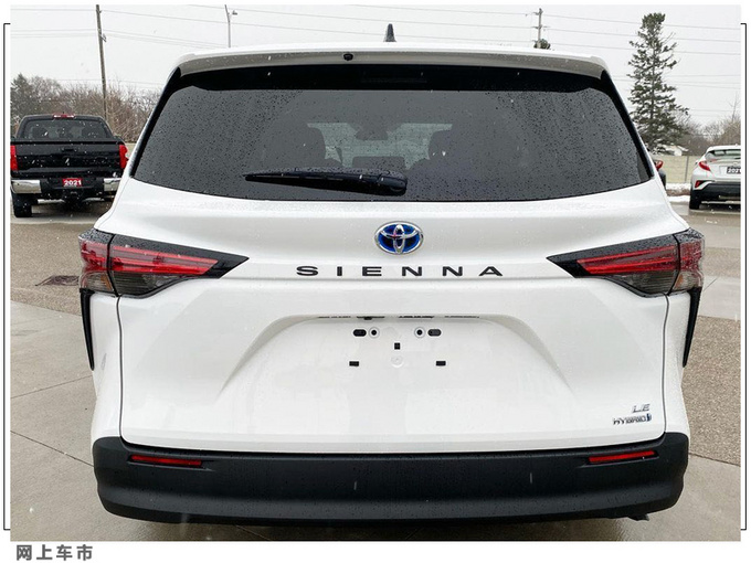 丰田全新塞纳到店实拍！搭2.5L混动，比别克GL8、本田奥德赛值_搜狐汽车_搜狐网