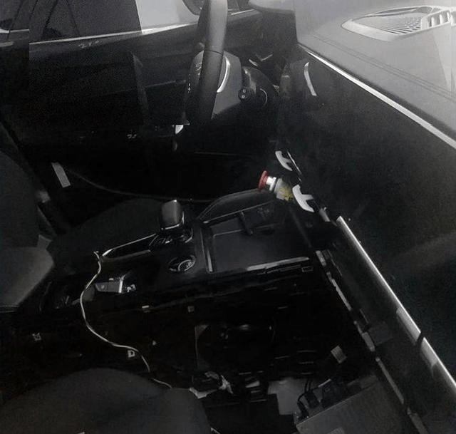 基于CMA平台打造、或定位为7座中型SUV 吉利KX11实车图曝光_搜狐汽车_搜狐网