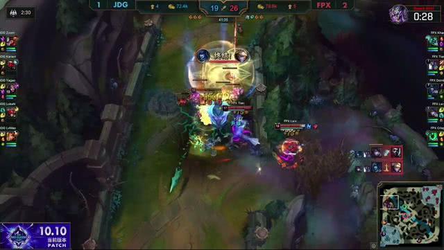 FPX3：1JDG进决赛！表情对比心疼！刘少喊话滔博说出心声_比赛