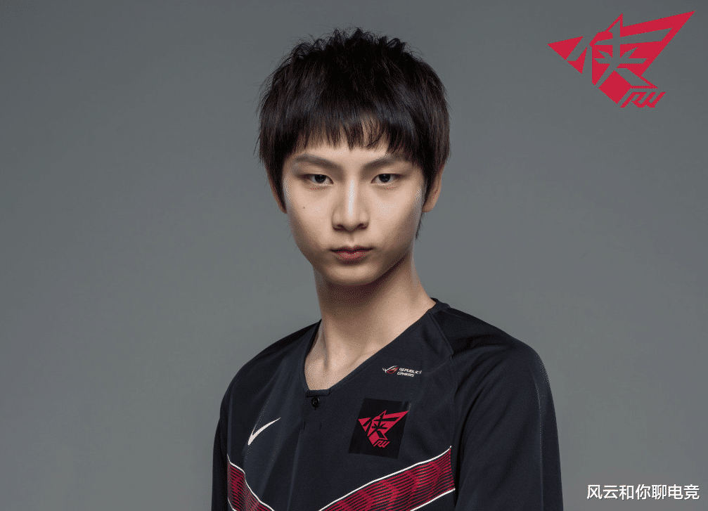 继Jackeylove后又一位天选之人？Youdang成两位100%胜率AD背景板！_比赛