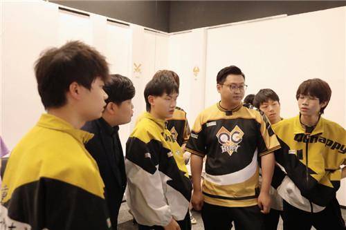 王者荣耀：eStar战胜QG拿下世冠首胜！高兴莫太早，未来之路坎坷_比赛