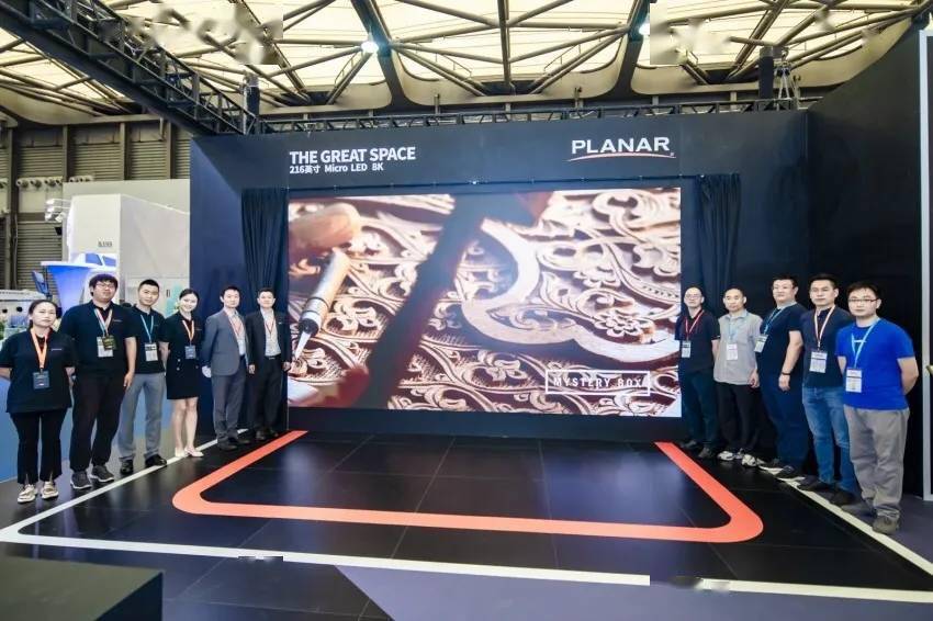 利亚德PLANAR全尺寸电视亮相UDE2020_搜狐汽车_搜狐网