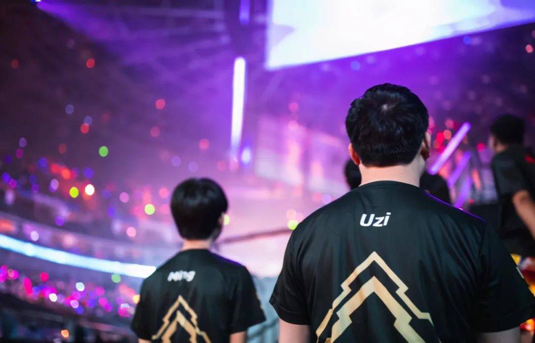 展望S11：DWG教练回归，LCK又稳了？Uzi或将复出抗韩_公测