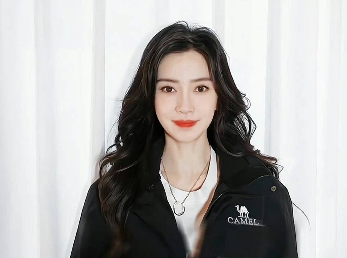 Angelababy风波后首次露面 绽放甜美笑容状态佳-搜狐大视野-搜狐新闻