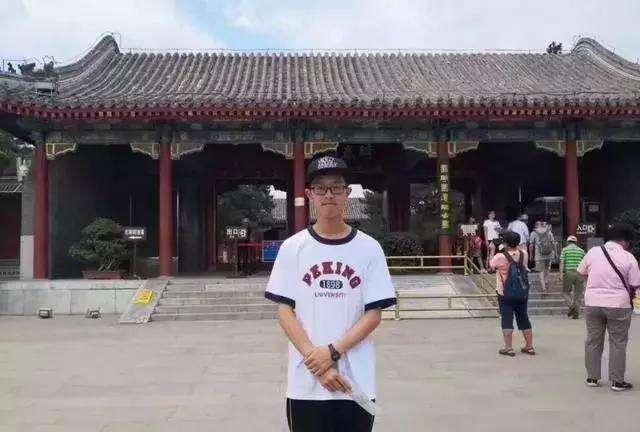 学霸因成绩太好，被北大招生组 扣留”？考生：我还没和偶像见面谈话