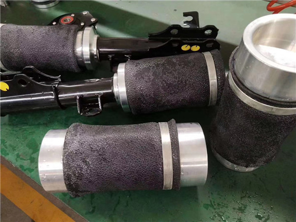 李洋讲述别克GL8改装AIRBFT气压减震器四轮独立升降、前后独立升降_搜狐汽车_搜狐网