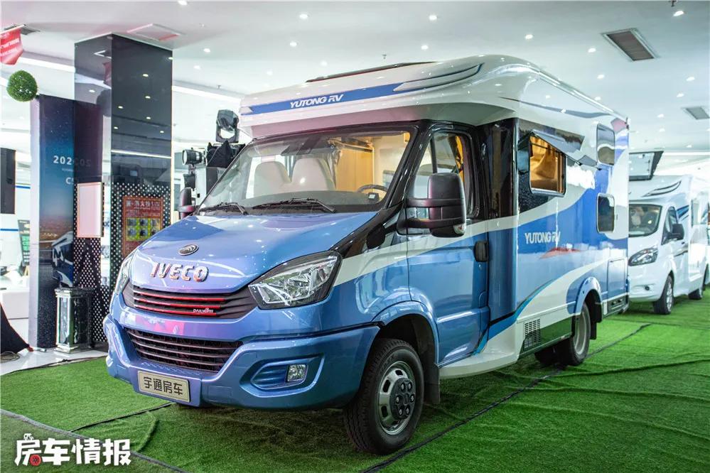 宇通新款C型房车高度不到2米9，48V电路有10多度电，还配限高防撞_搜狐汽车_搜狐网