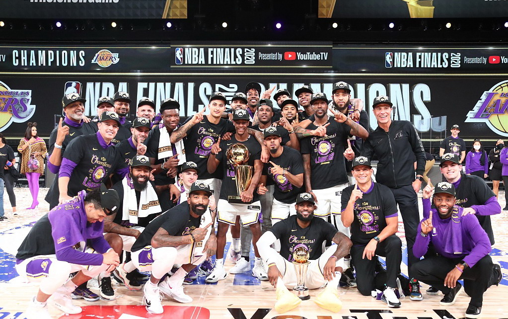 NBA总决赛第6场，湖人106-93热火，总比分4比2夺冠-搜狐大视野-搜狐新闻