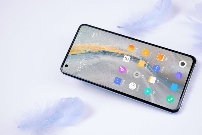 iQOO 5游戏体验：骁龙865+120帧直屏 这才是真男人_测试