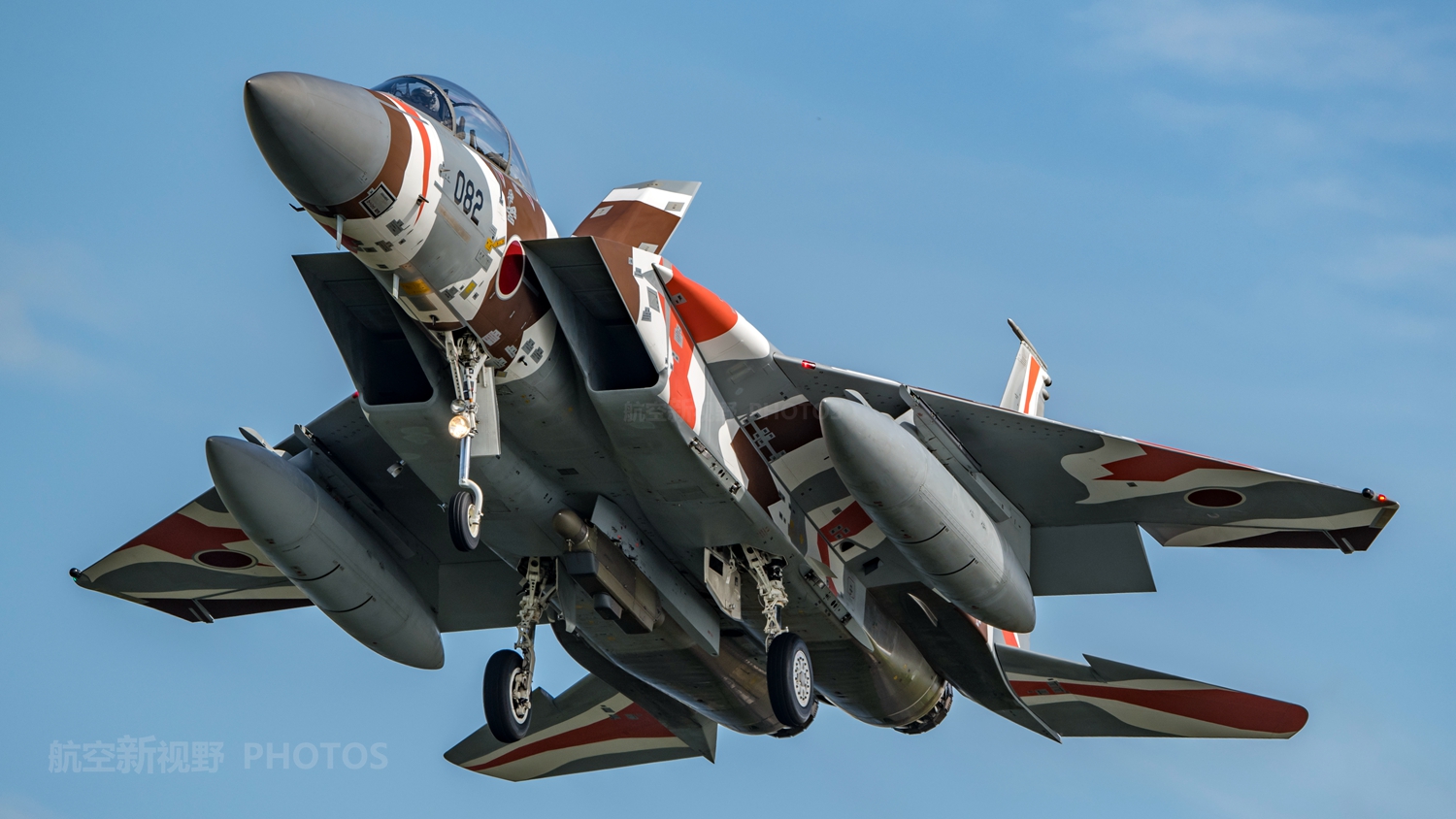 三菱F-15J参数公开，比美军自用版轻700公斤，背后玄机耐人寻味_战斗机