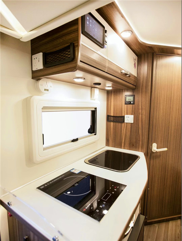 新款金冠格林卡诺F329B，T型小额头更低风阻驾驶感受佳_搜狐汽车_搜狐网