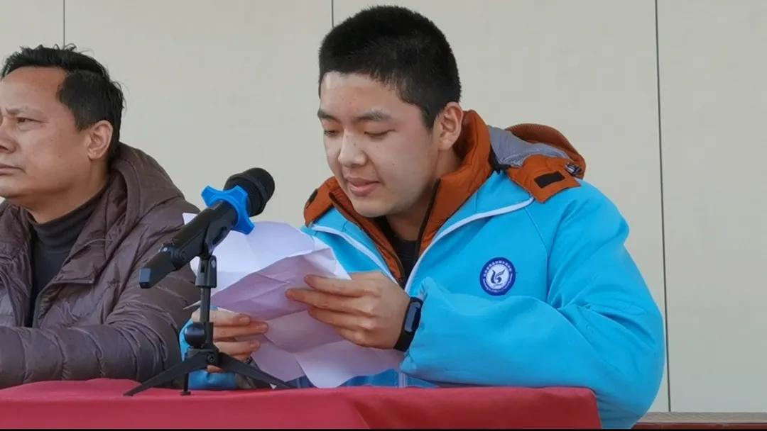 枣庄十五中西校九年级召开冬学冬练总结暨中考百日冲刺动员大会-搜狐大视野-搜狐新闻