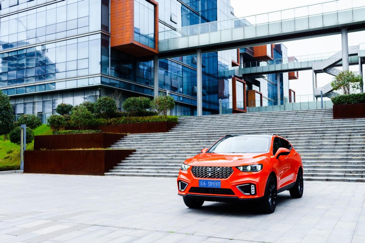 颜狗福利来袭！WEY VV5绝世神颜，95后女神狂点赞_搜狐汽车_搜狐网