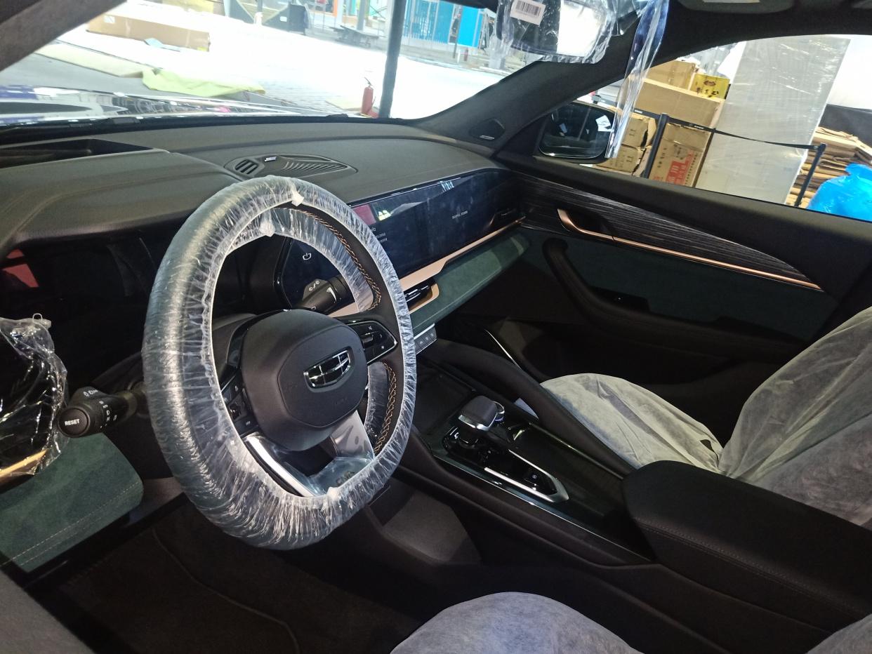 又一车型走红！7DCT/8AT可选，有72颜色色氛围灯，内饰超级棒_搜狐汽车_搜狐网