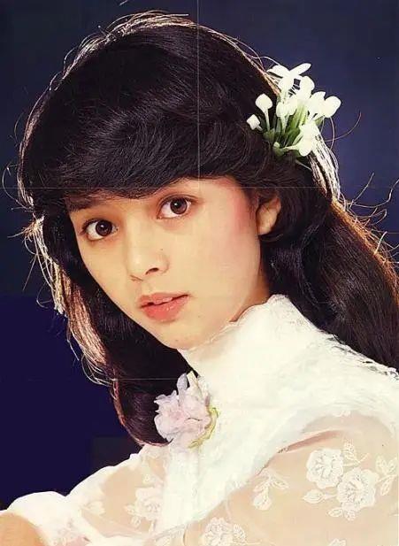 日本风靡一时的昭和十大美人 第一名去世已有35年_评价