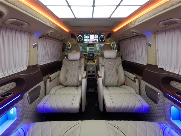 全新奔驰V260L改装高顶迈巴赫VS680，打造豪华行政出行_搜狐汽车_搜狐网