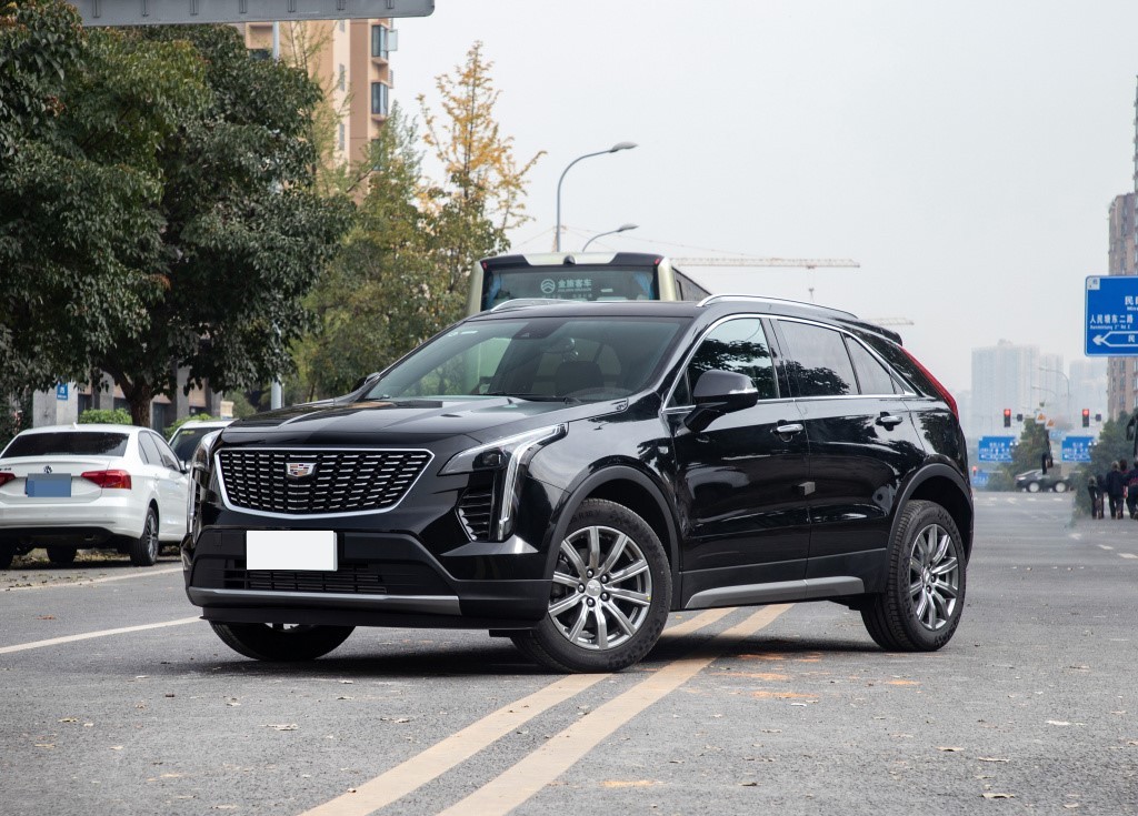 实拍凯迪拉克XT4，全系2.0T配9AT，价格厚道动力强，比Q3，X1实在_搜狐汽车_搜狐网
