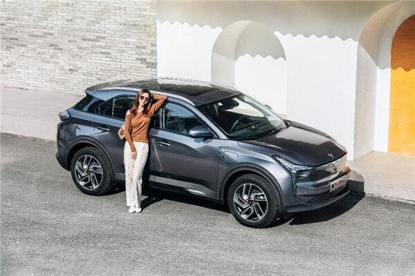 小鹏G3i VS 哪吒U Pro，谁是你的菜？_搜狐汽车_搜狐网