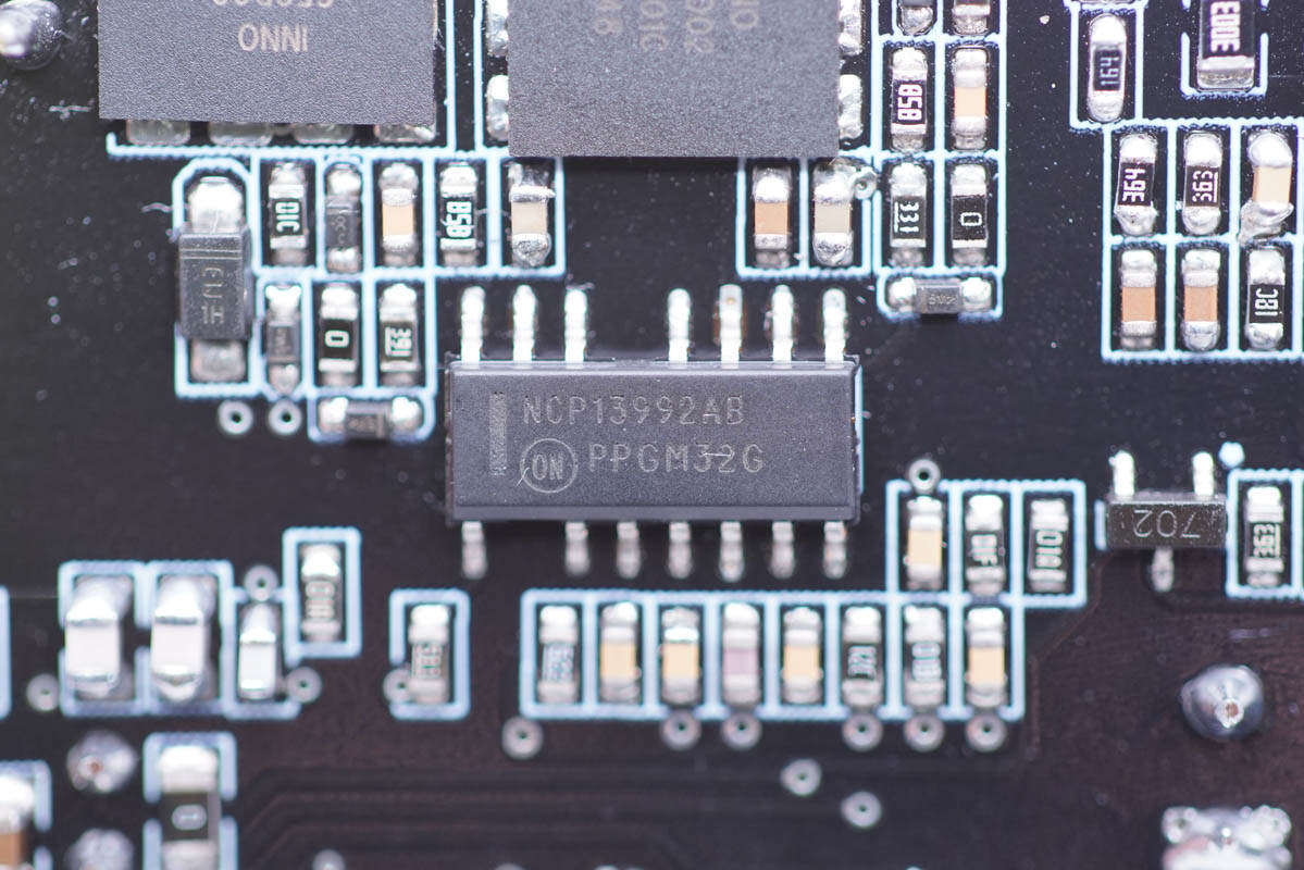 英诺赛科推出200W氮化镓LED驱动电源参考设计，采用LLC架构，极致超薄_电容