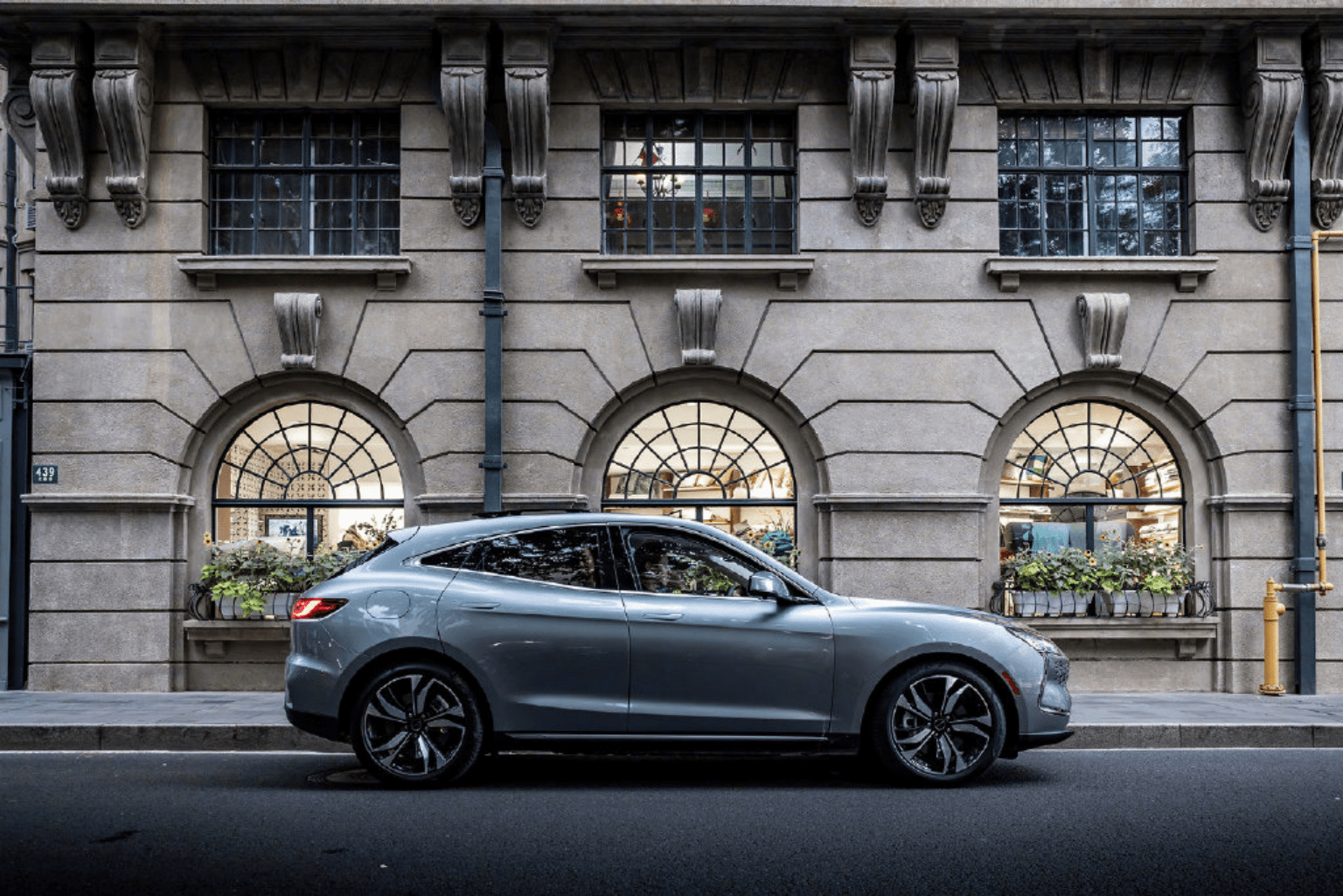 DriveONE三合一电驱动系统设计，赛力斯华为智选SF5续航能力很难得_搜狐汽车_搜狐网