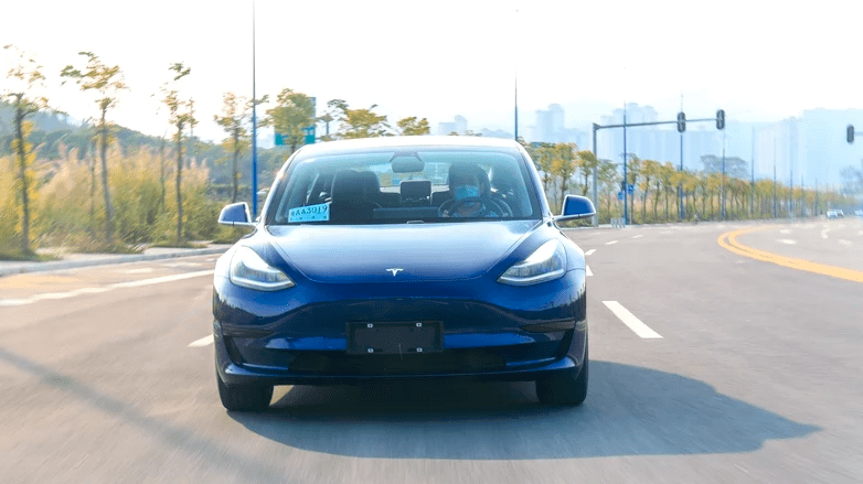 自动驾驶测评，小鹏P5与特斯拉Model3谁更有优势？_搜狐汽车_搜狐网