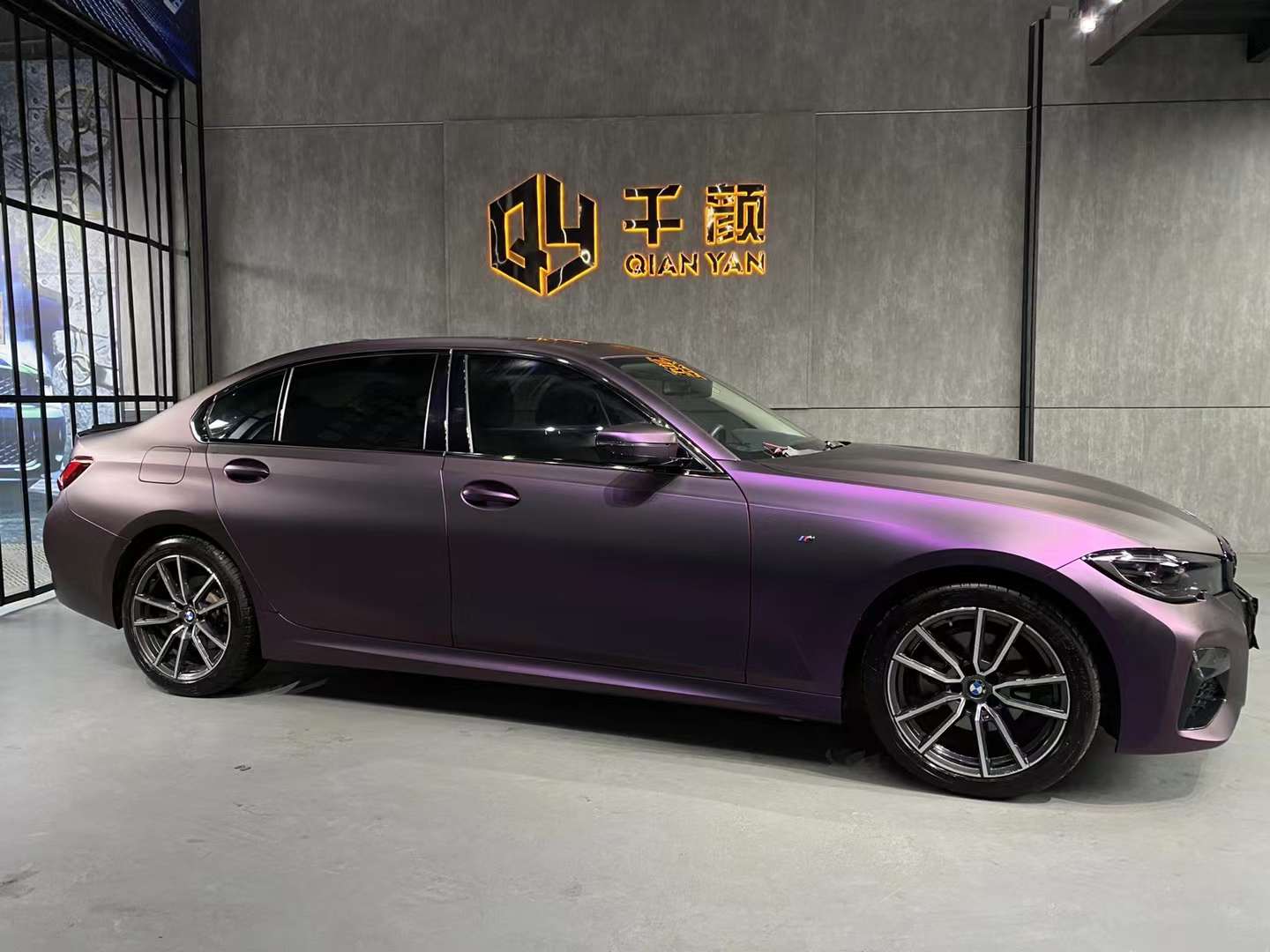 宝马3系汽车贴膜EKFILM-EK改色膜消光黑比诺紫_搜狐汽车_搜狐网