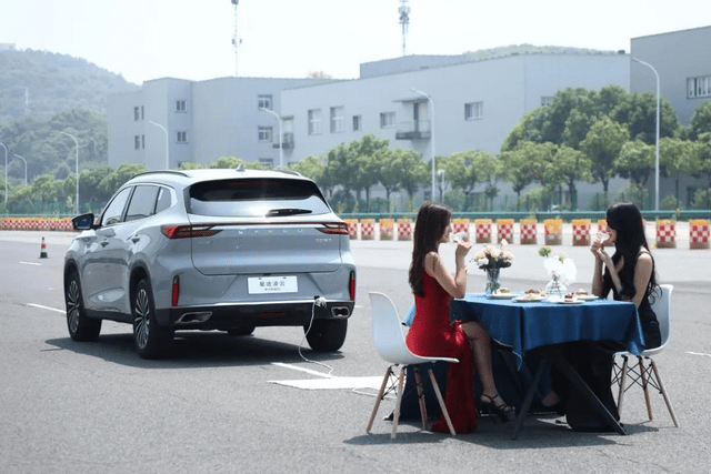 性能豪华不逊奥迪Q5L宝马X3，价格不到其一半，这款车给国产争光_搜狐汽车_搜狐网