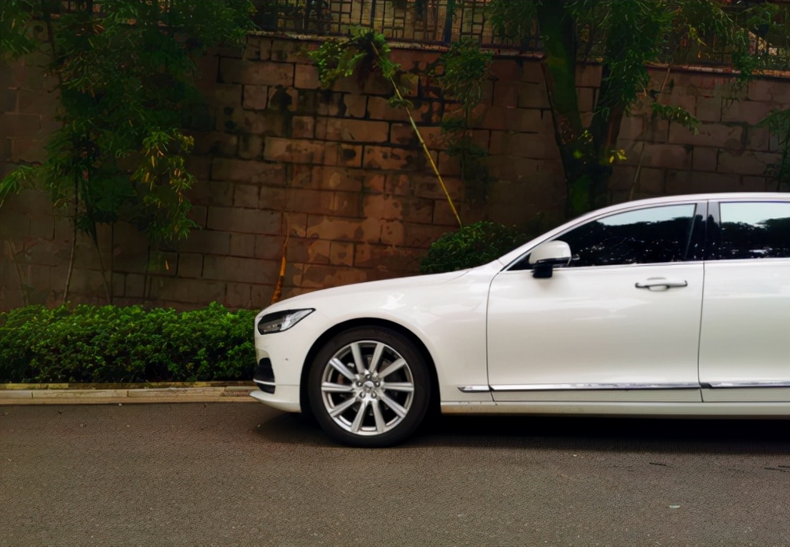 瑞典VS德系，沃尔沃S90为何稳胜奥迪A6L？_搜狐汽车_搜狐网