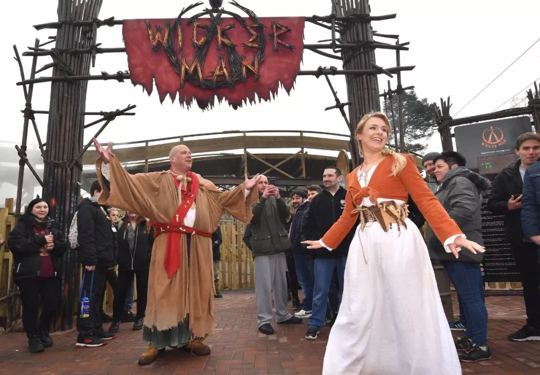 世界上最具沉浸感的过山车：Wicker Man_异教徒
