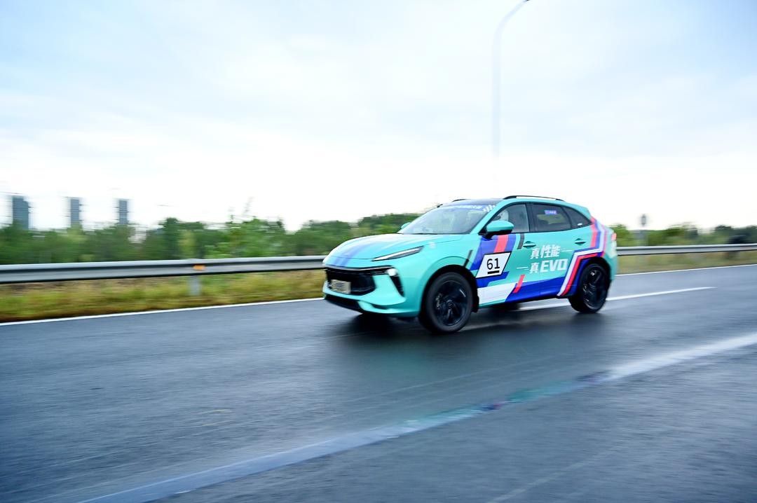 2021 CCPC专业站完美收官！东风风行T5 EVO勇夺4项冠军_搜狐汽车_搜狐网