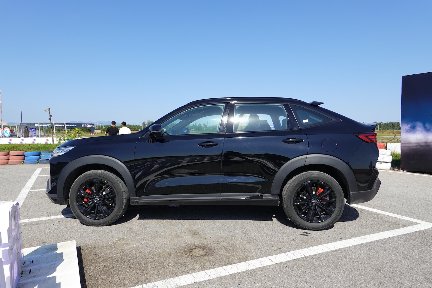 哈弗H6S试驾报告：1.5T混动扭矩达530牛·米，实际体验却非常温顺_搜狐汽车_搜狐网