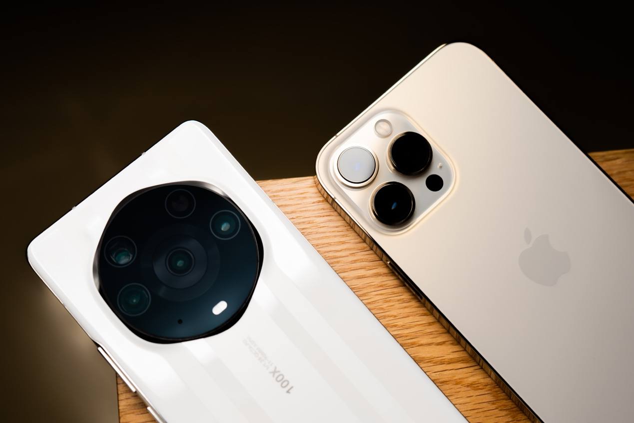 荣耀Magic3 至臻版对比iPhone 13 Pro Max，谁的照片细节更猛？_融合