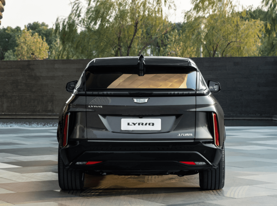 美式未来感来袭，凯迪拉克LYRIQ和蔚来ES8，你选谁？_搜狐汽车_搜狐网