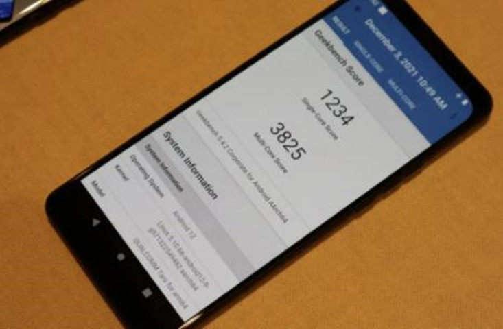 尴尬了，都说高通骁龙8Gen1比肩苹果A15，最后是打平A13_芯片_分数_单核