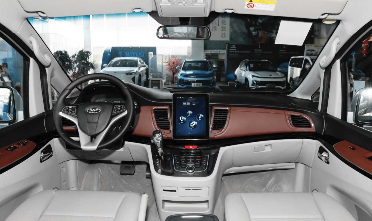 终于上市！商务型中大型MPV：2.0T+6AT，外观内饰升级，降至15万_搜狐汽车_搜狐网