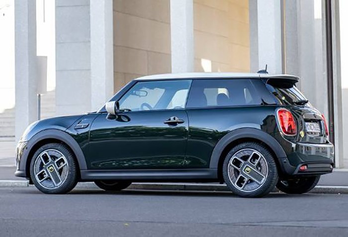 MINI Cooper SE特别版官图发布_搜狐汽车_搜狐网