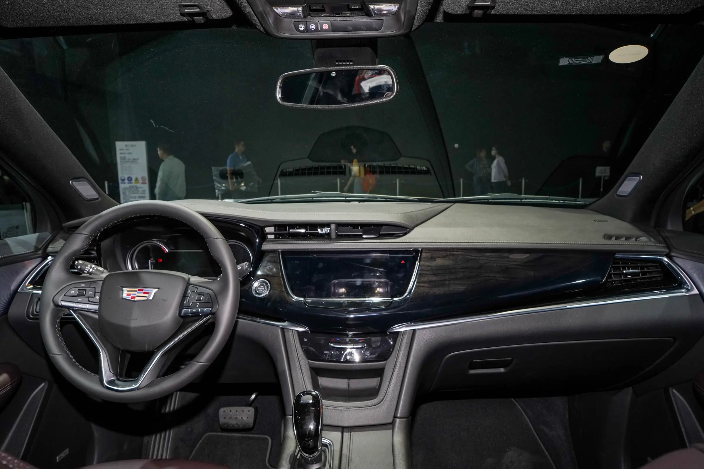 44.67万元 凯迪拉克XT6四驱豪华型标准版上市 配置小幅调整_搜狐汽车_搜狐网