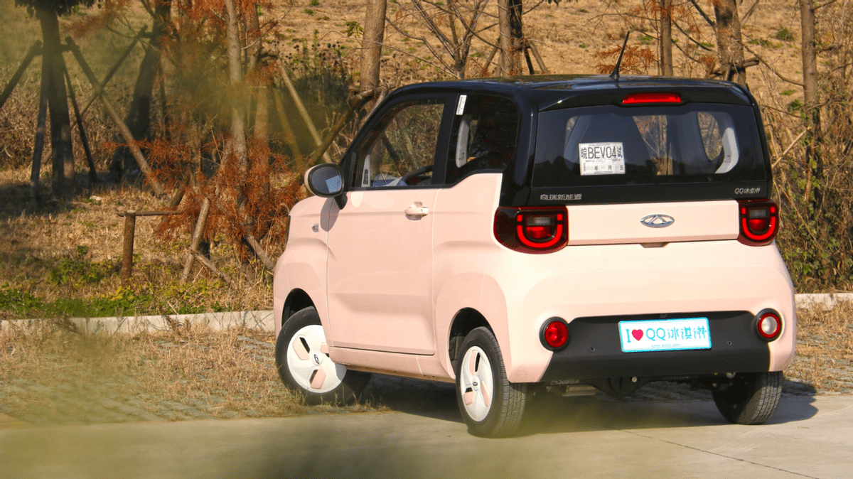 差一点月销过万，QQ冰淇淋会比宏光MINIEV更值得买？_搜狐汽车_搜狐网
