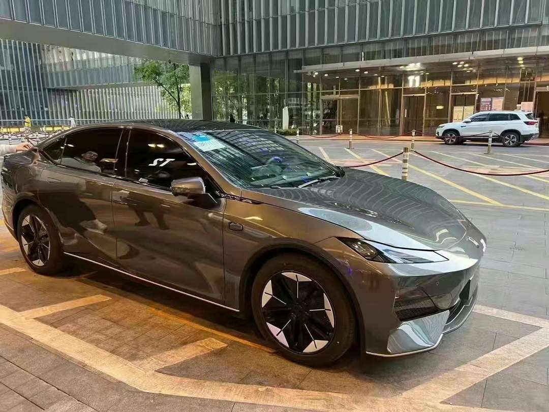 纯电版UNI-V？长安全新纯电车型C385实车图曝光！或将对标Model 3_搜狐汽车_搜狐网