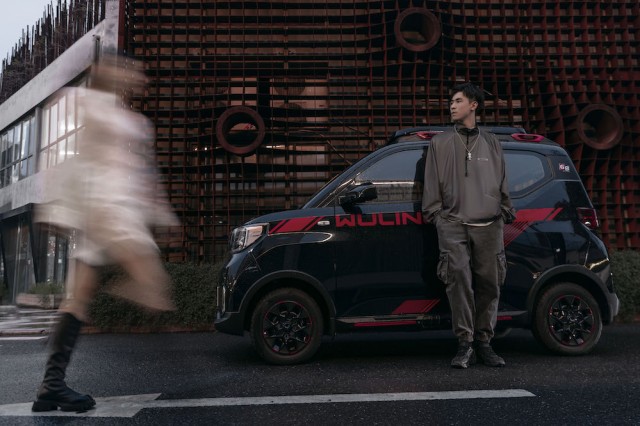 五菱宏光MINIEV GAMEBOY潮创上市 又要引领A00级小车新风向_搜狐汽车_搜狐网