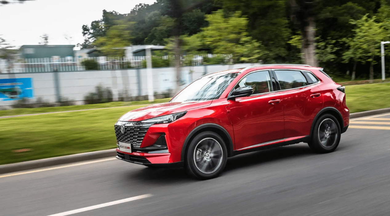 全面PK，长安第二代CS55 PLUS实力对比哈弗H6_搜狐汽车_搜狐网